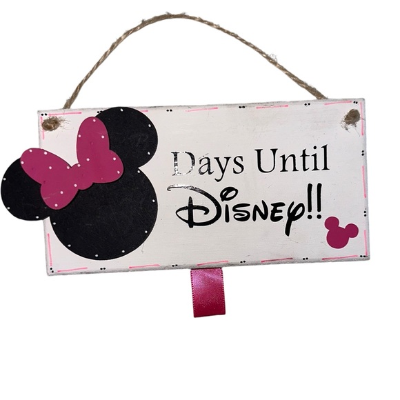 Wall Decor | Days Until Disney Chalk Erase Minnie Mouse Head Hanging ...